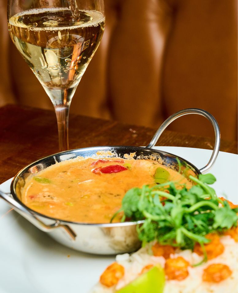 Vegan & Vegetarian Pub Restaurant in Towcester - The Brave Old Oak